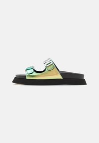 MOSCHINO MAXI LETTERING - Mules - green metallic/metallic green ...