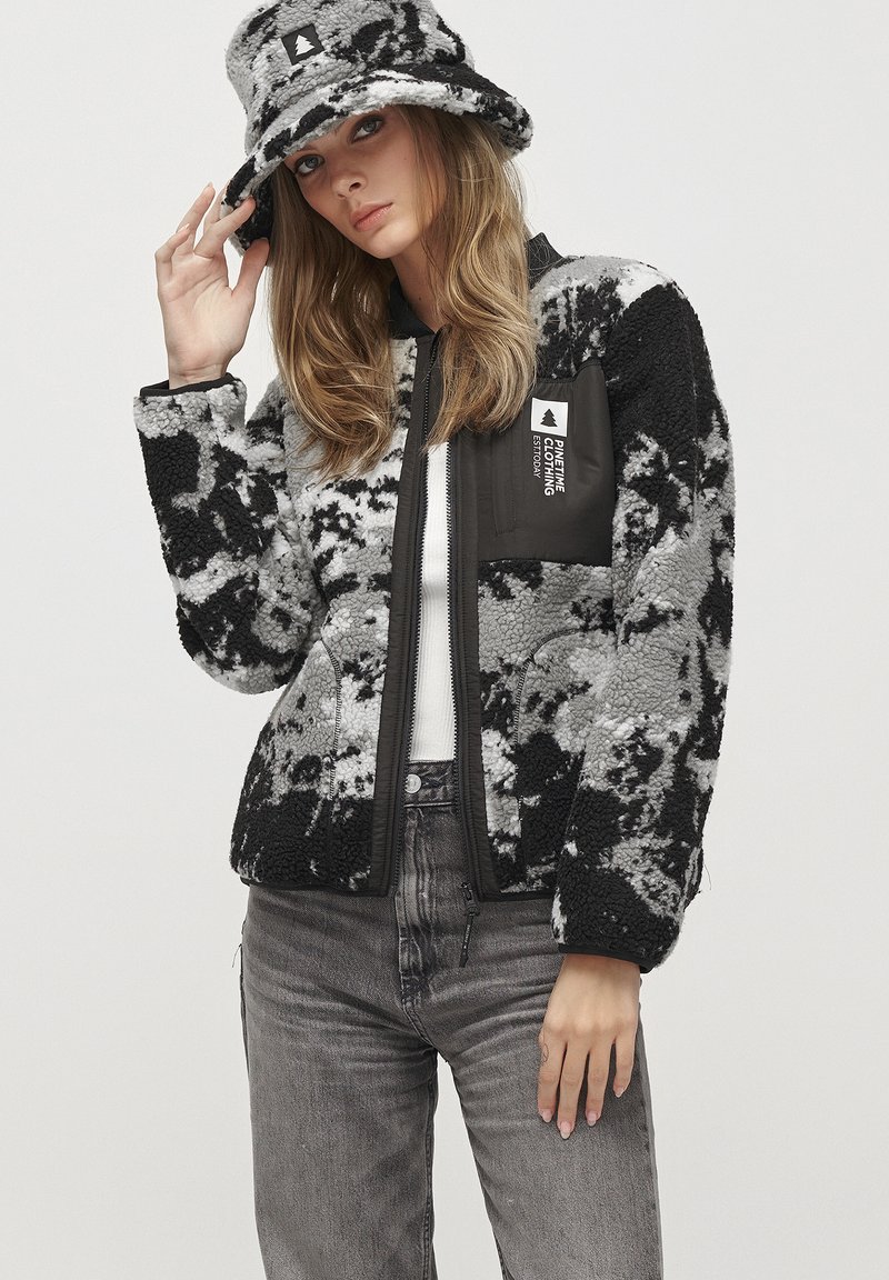 Pinetime Clothing THE MOSS CROPPED - Fleece jacket - schwarz/black ...