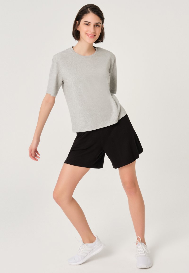 DAGI WOMANSHORTS - Shorts - black - Zalando.ie