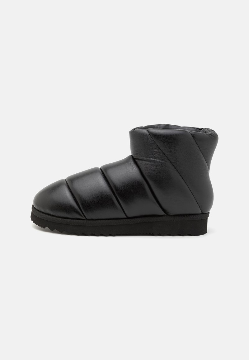 STAND STUDIO DARBY BOOT - Classic ankle boots - black - Zalando.co.uk