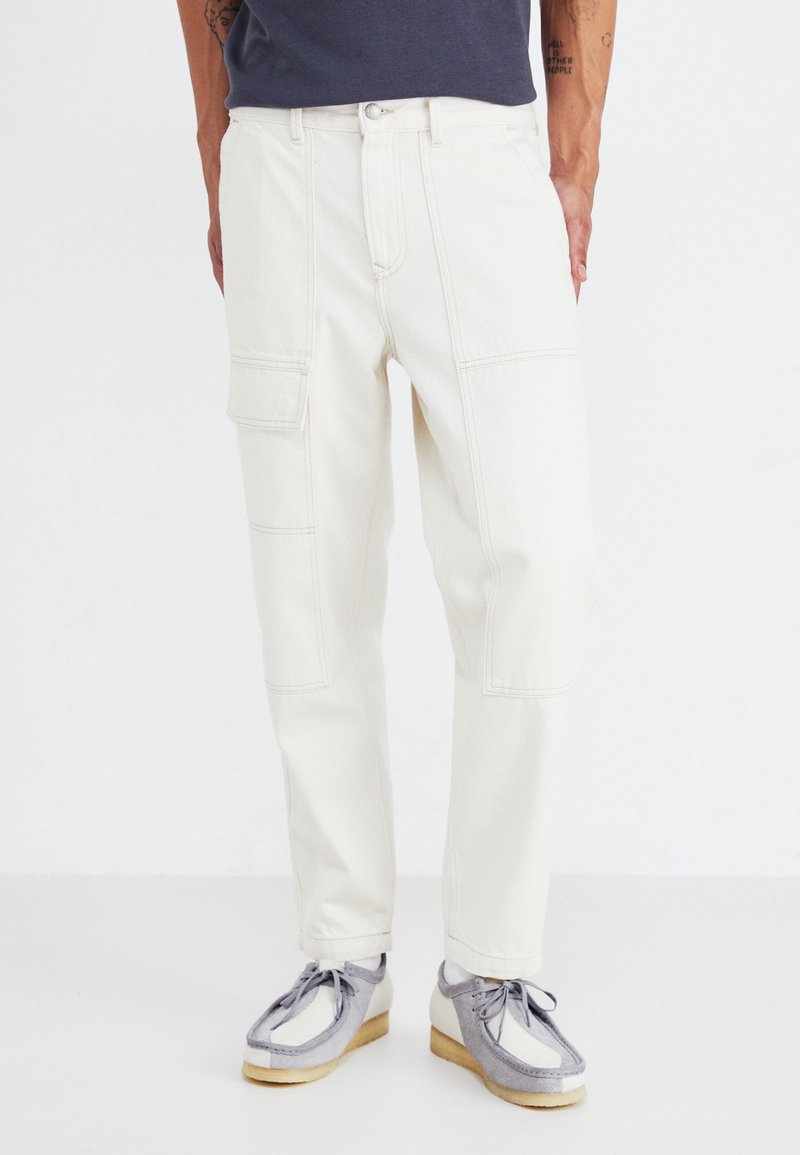 Pepe Jeans UTILITY - Relaxed fit jeans - off white/off-white - Zalando