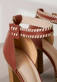 Next SIGNATURE STITCH DETAIL- REGULAR FIT - High Heel Pumps - red/rot ...