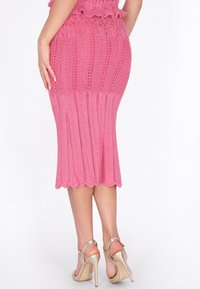 faina Pencil skirt - pink gold/pink - Zalando