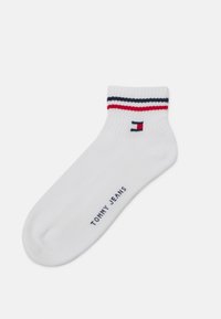 Tommy Jeans QUARTER ICONIC UNISEX 6 PACK - Strumpor - white/vit ...