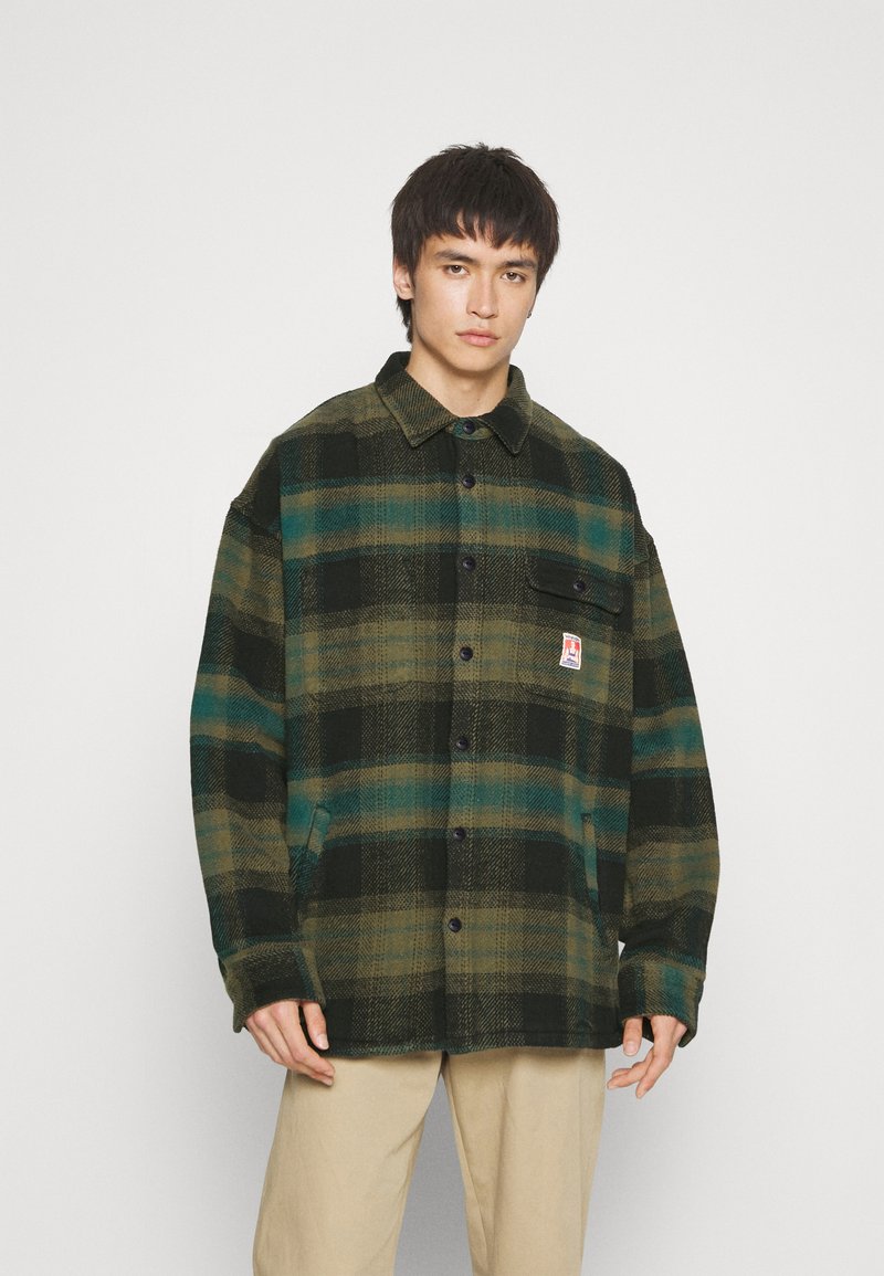 Wrangler OVERSHIRT - Light jacket - oil green/green - Zalando.co.uk