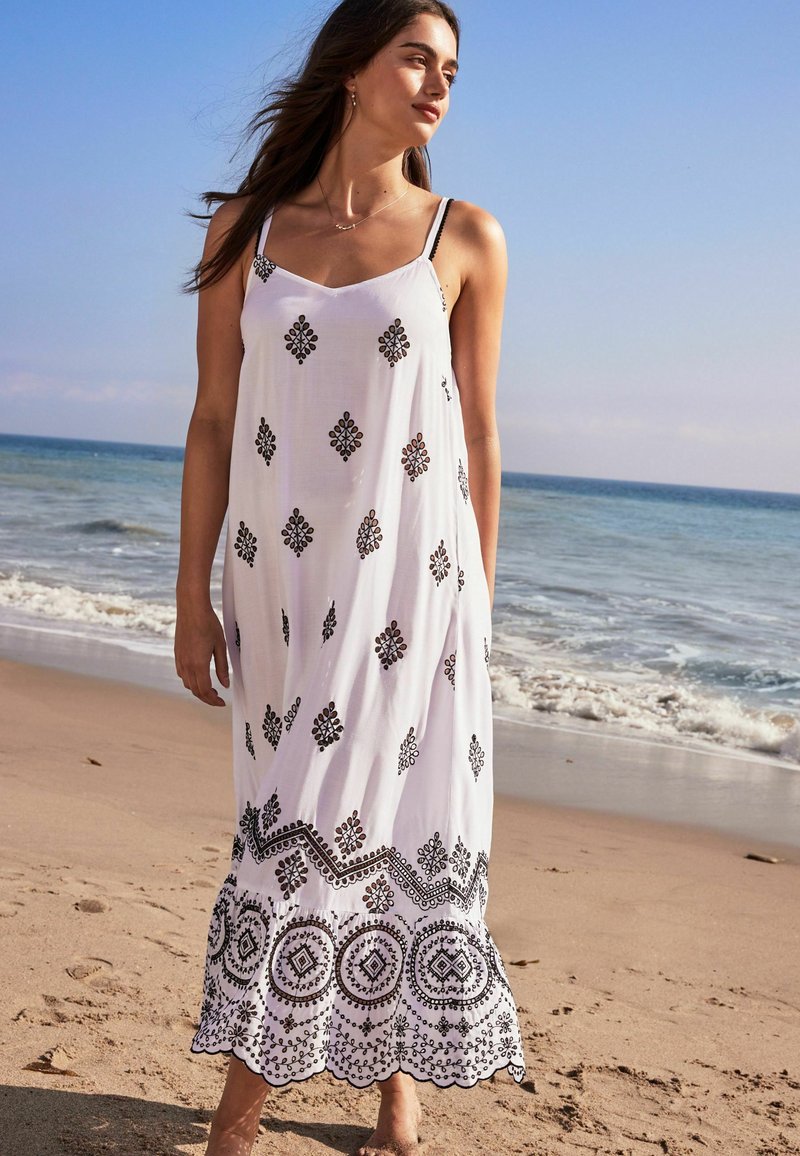 Next CONTRAST EMBROIDERED MAXI SLIP DRESS - Strandaccessoire - white ...