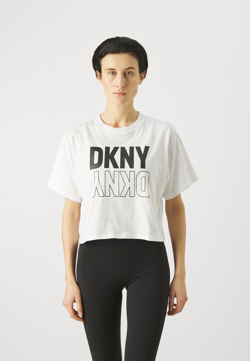 DKNY FLIP REFLECT LOGO BOXY CROPPED TEE - Print T-shirt - white - Zalando.co.uk