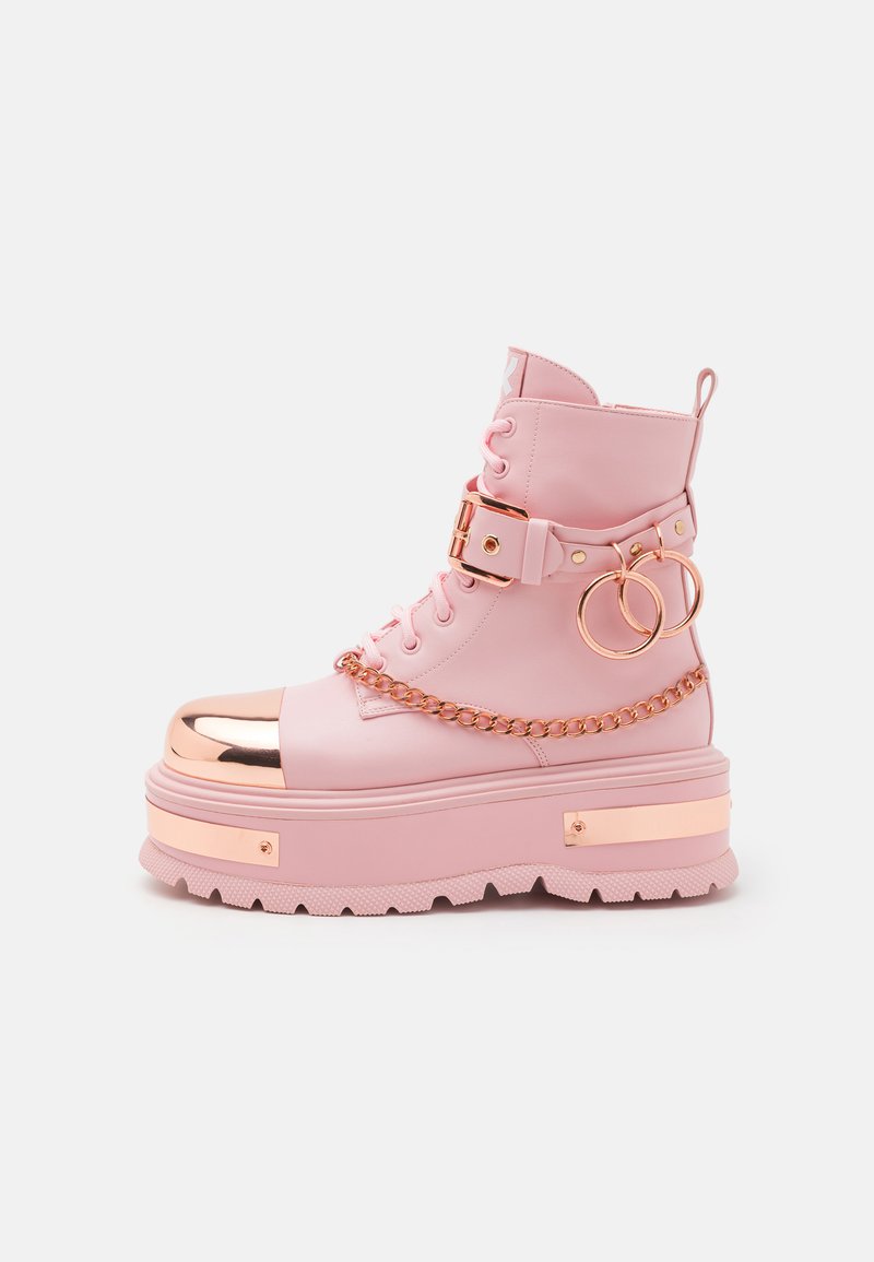 Koi Footwear BORIN HARDWARE PLATFORM BOOT - Fűzős bokacsizmák - rose ...