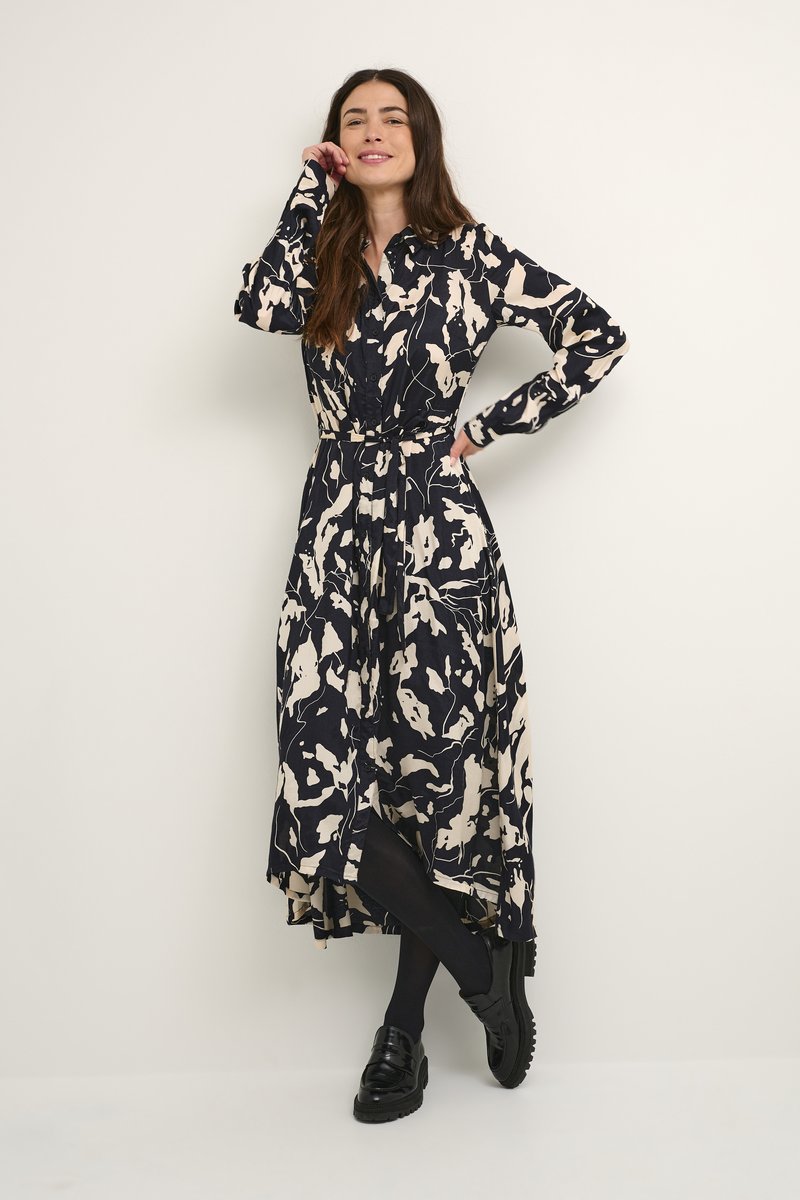 Kaffe BPCAMILLE MIDI SHIRT DRESS - Day dress - black ant. white organic ...