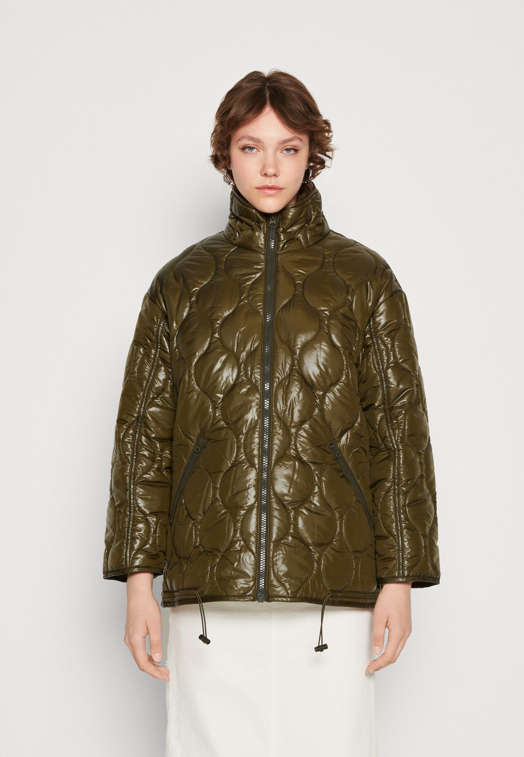 Hetero Avslöja Sörja monki grön jacka Slutsats Montgomery Skräck