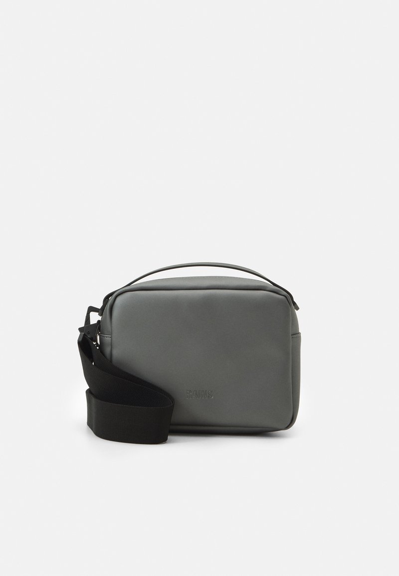 Rains BOX UNISEX - Across body bag - metallic grey/grey - Zalando.co.uk