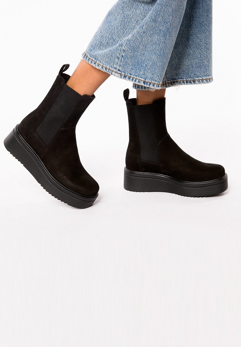 Vagabond TARA - Platform-nilkkurit - schwarz/musta - Zalando.fi