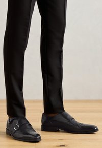 Melvin & Hamilton MARTIN 2 - Slippers - black/rich tan/svart - Zalando.no