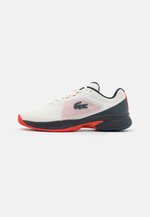 Lacoste Sport TECH POINT - Teniszcipők többféle pályához - off white ...