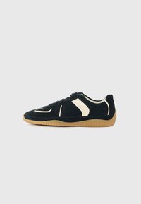Clarks MERIDOR LO - Baskets basses - black/noir - ZALANDO