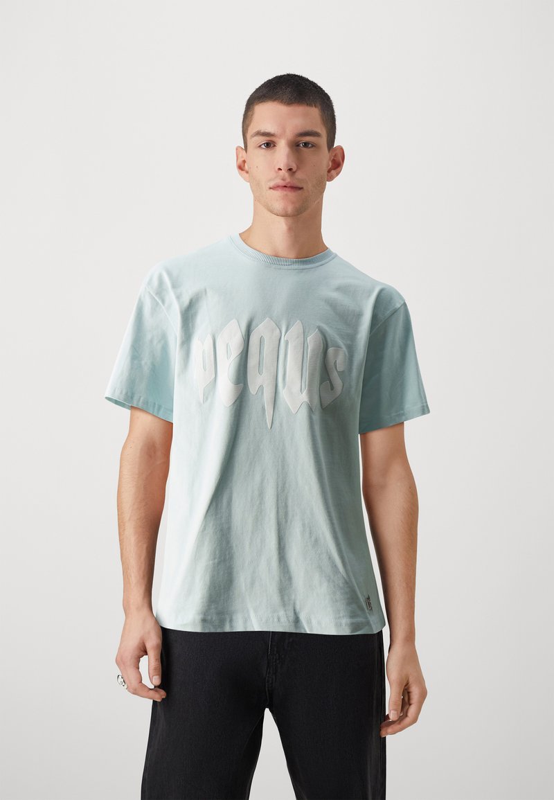 PEQUS MYTHIC LOGO UNISEX - T-Shirt print - sky blue/hellblau - Zalando.ch
