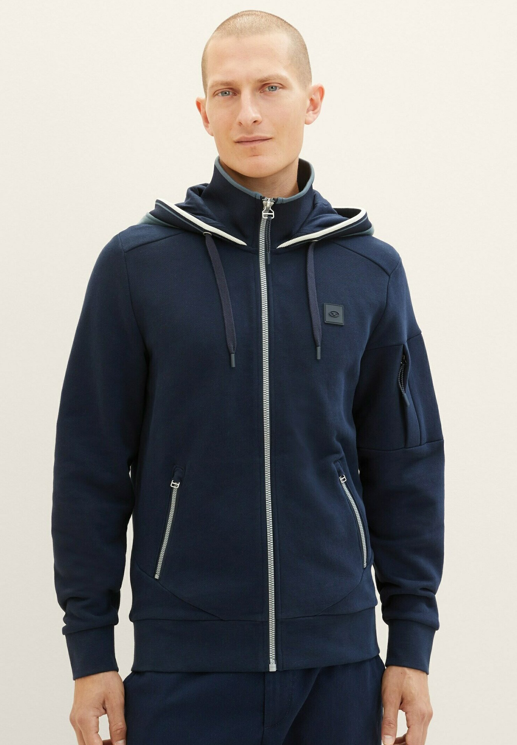 TOM TAILOR MIT STEHKRAGEN - Sweatjacke - sky captain blue/dunkelblau ...