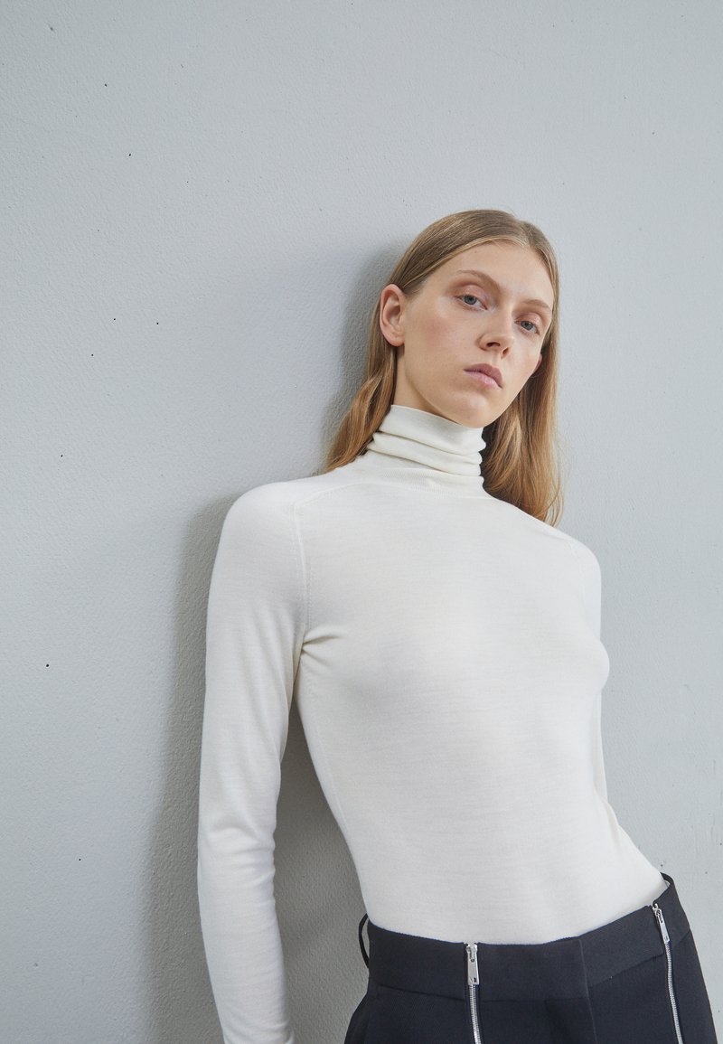 Victoria Beckham NECK BODY - Strickpullover - cream/offwhite - Zalando.ch