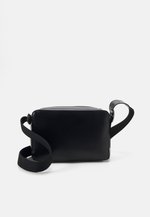 Zign Studio LEATHER UNISEX - Across body bag - black - Zalando.ie