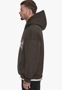 Dropsize SUPER HEAVY V2 MIDDLE EMBO - Kapuzenpullover - washed black ...
