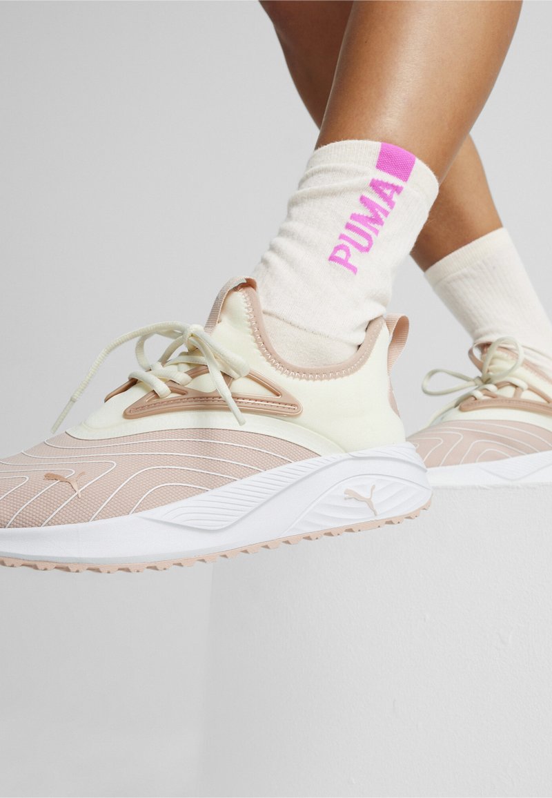 Puma PACER BEAUTY - Sneakers - rose quartz-frosted ivory-rose gold/pink ...