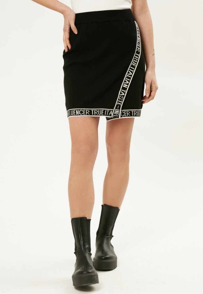 INFLUENCER Wrap skirt - black milk/black - Zalando.de