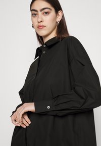 DRYKORN MIDINIA - Hemdbluse - black/schwarz - Zalando.ch