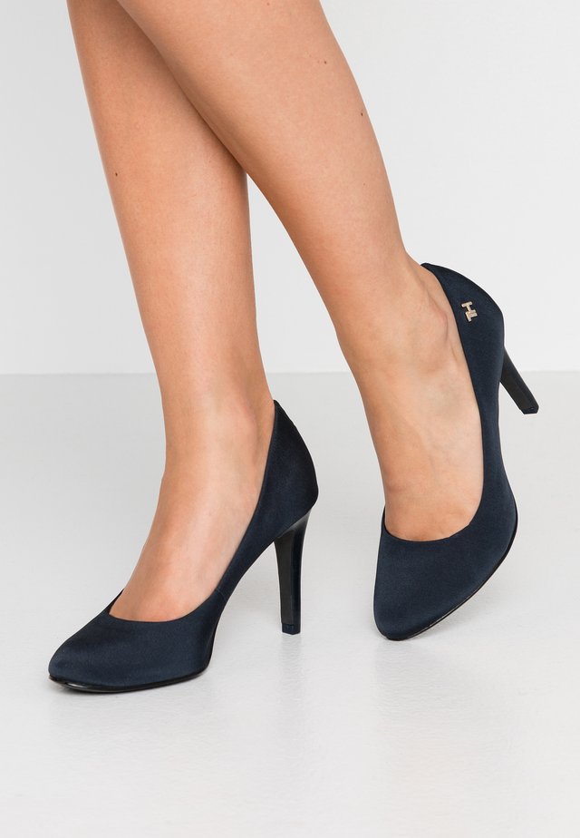 Blaue Pumps online entdecken | Es geht hoch hinaus bei ZALANDO