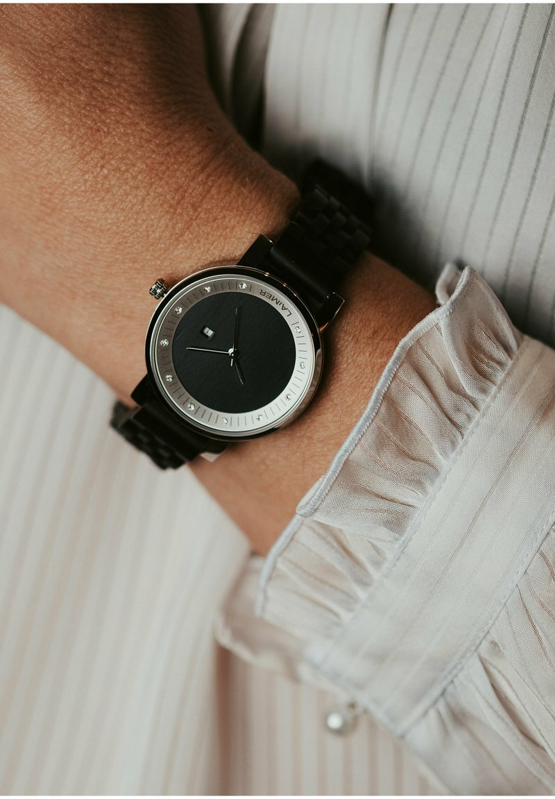 Rücken Cliff Habe gedacht analoge armbanduhr offiziell Mottle Versprechen