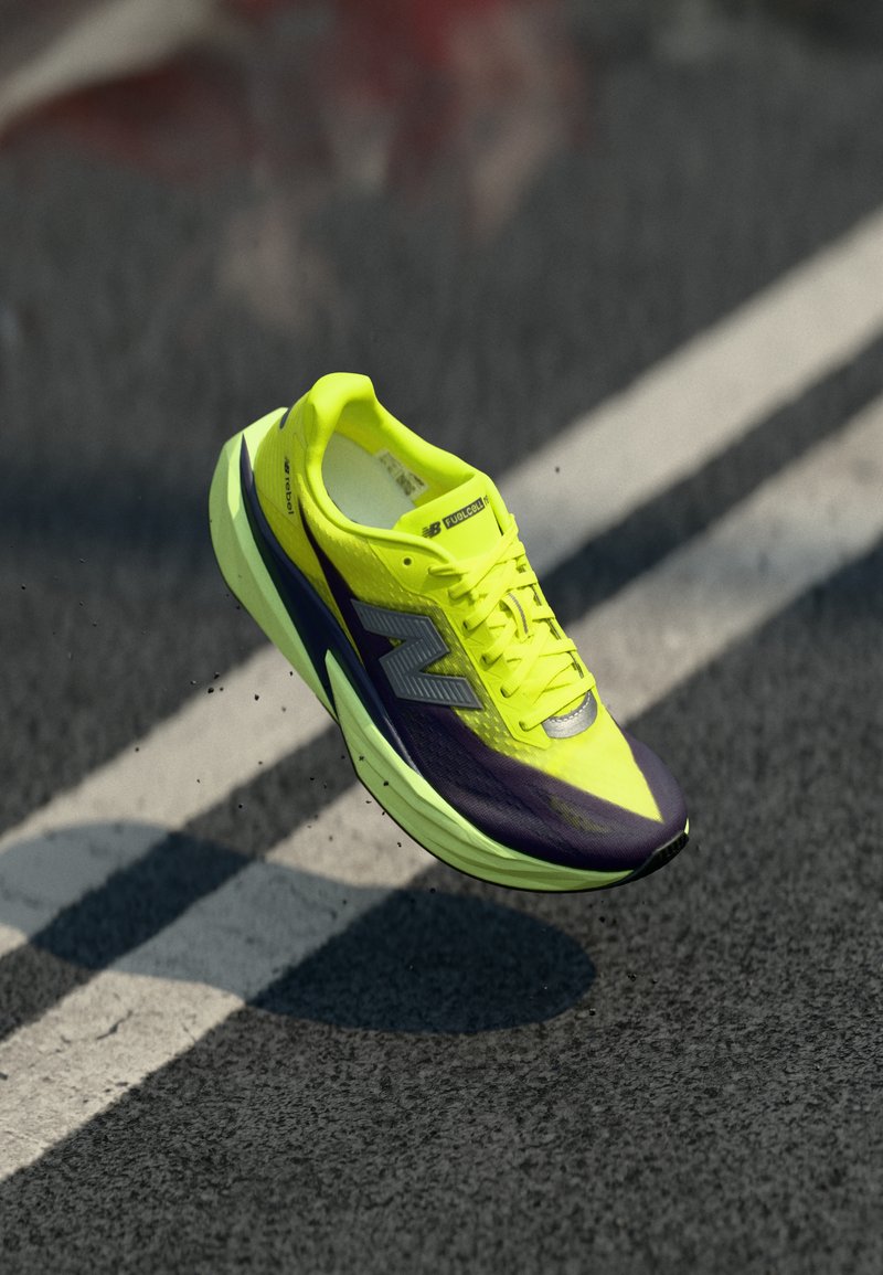 New Balance REBEL V5 - Scarpe da corsa su strada - alkaline green/verde ...