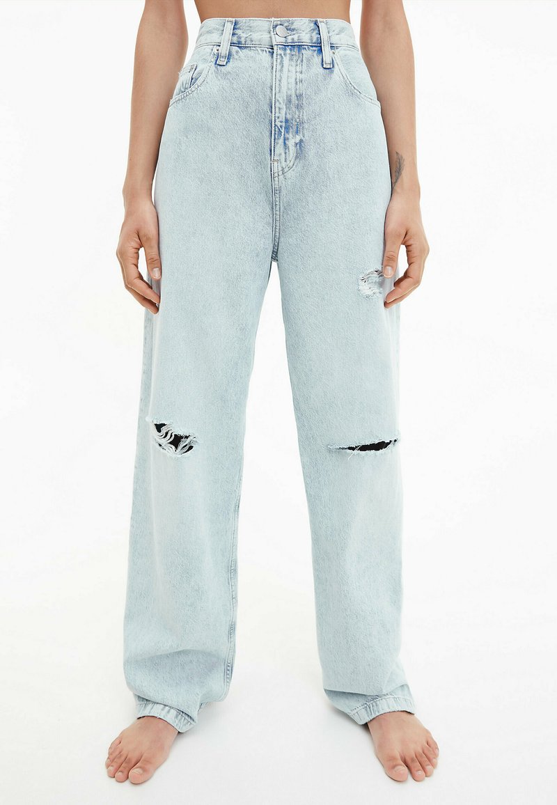 Calvin Klein Jeans HIGH RISE RELAXED - Jeans Relaxed Fit - denim light ...