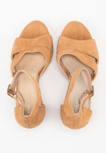 Pier One Platform sandals - beige - (Pre-owned) - Zalando