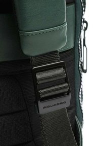 Piquadro AYE GRANDE PORTA PC 15 6 - Tagesrucksack - verde/grün - Zalando.de