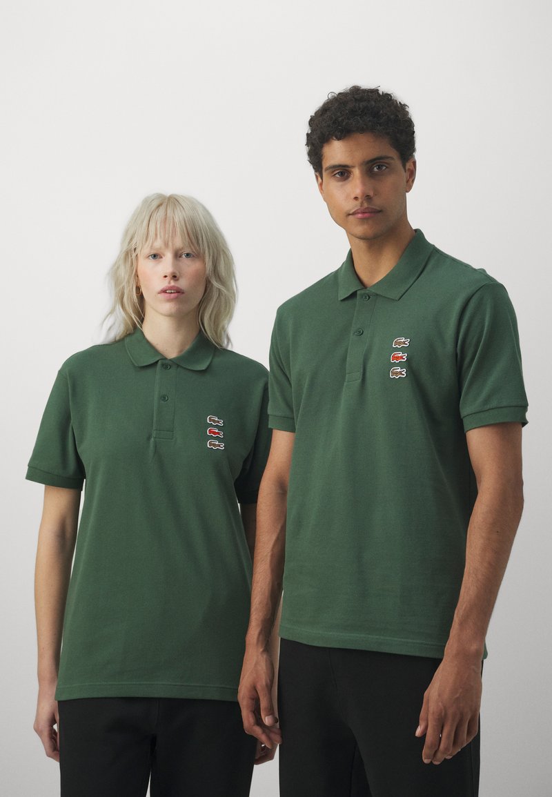 Lacoste EXCLUSIVE UNISEX - Polo shirt - sequoia/olive - Zalando