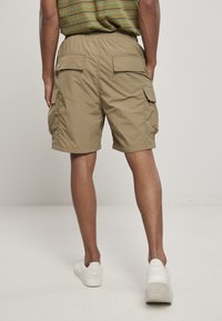 Urban Classics NYLON CARGO SHORTS - Shorts - khaki - Zalando.de