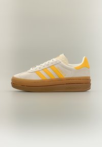 adidas Originals GAZELLE BOLD UNISEX - Trainers - white/crew yellow ...