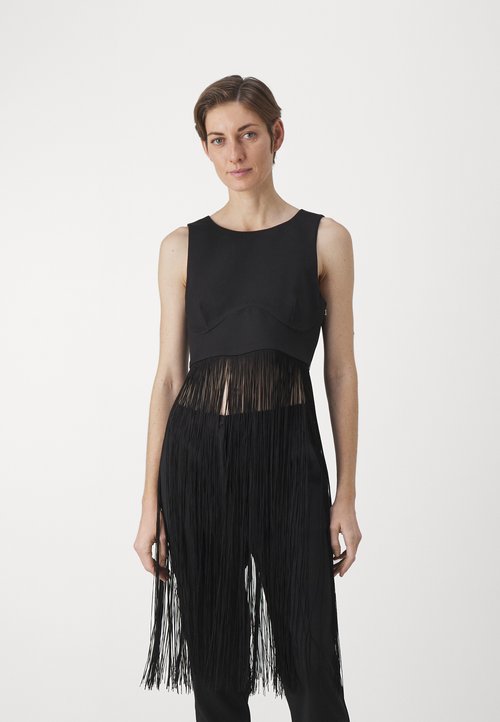 Swing AUS FLIESSENDEM - Vapaa-ajan mekko - black/musta - Zalando.fi