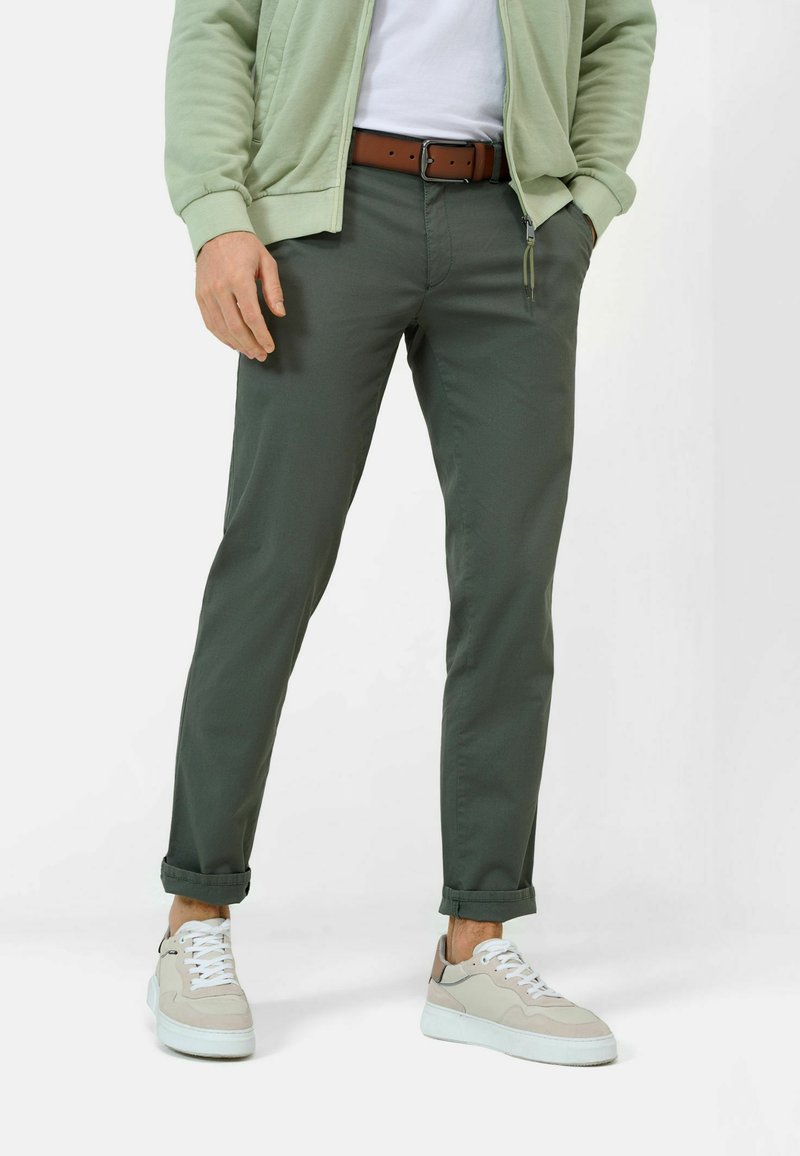 BRAX STYLE FABIO IN - Chino - pale olive/dunkelgrün - Zalando.at