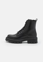 Walk London ROXY COMBAT BOOT - Schnürstiefelette - black/schwarz ...