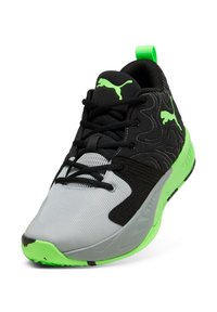 Puma COURT PRO 3 UNISEX - Basketbalové boty - puma black-green glare ...