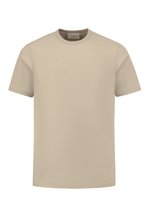 Pure Path REGULAR FIT CREWNECK - T-Shirt print - sand - Zalando.de