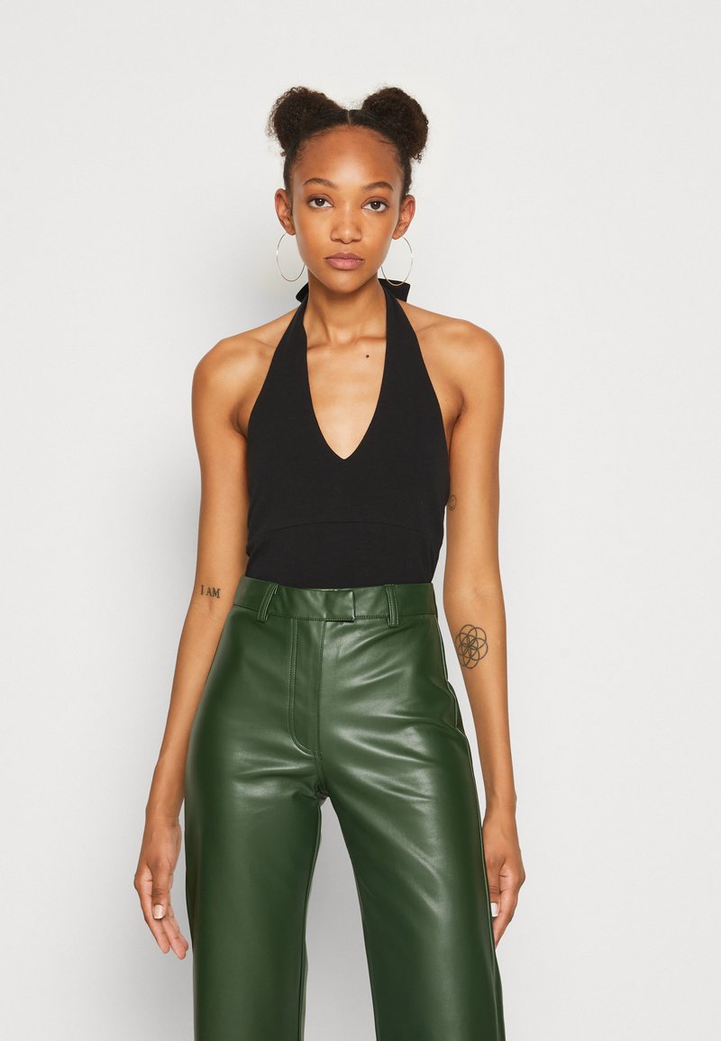 Hollister Co. BARE UNDER BUST SEAM HALTER - Top - casual black/black ...