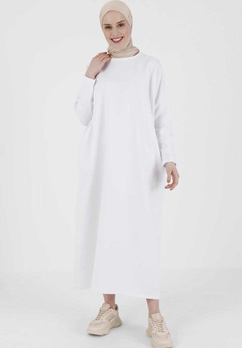 Modanisa CREW NECK - UNLINED MODEST REFKA - Robe longue - white/blanc ...