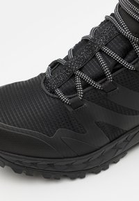 HI-TEC NYTRO MID WP - Hikingschuh - black/schwarz - Zalando.de