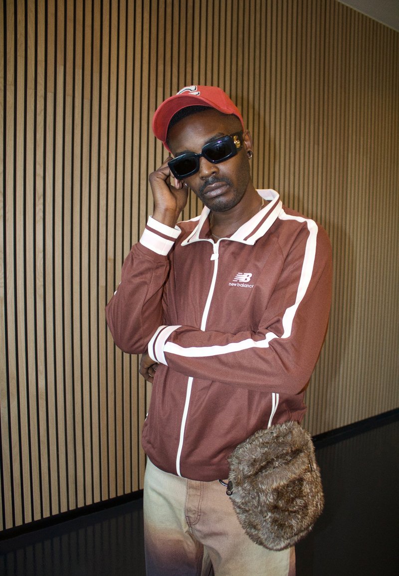 New Balance NB ATHLETICS RUN - Training jacket - rich oak/brown ...