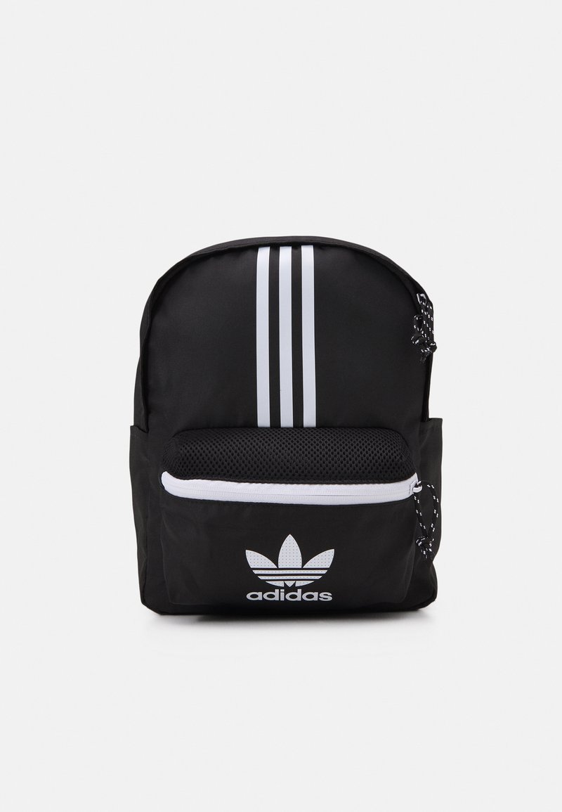 Spioncino progressivo Tradimento adidas originals zaini stretto Domani ...