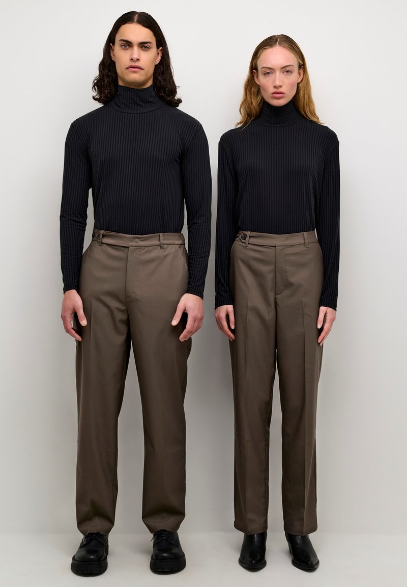 Lounge Nine DAKOTALN PANTS GF - Trousers - walnut/brown - Zalando.de