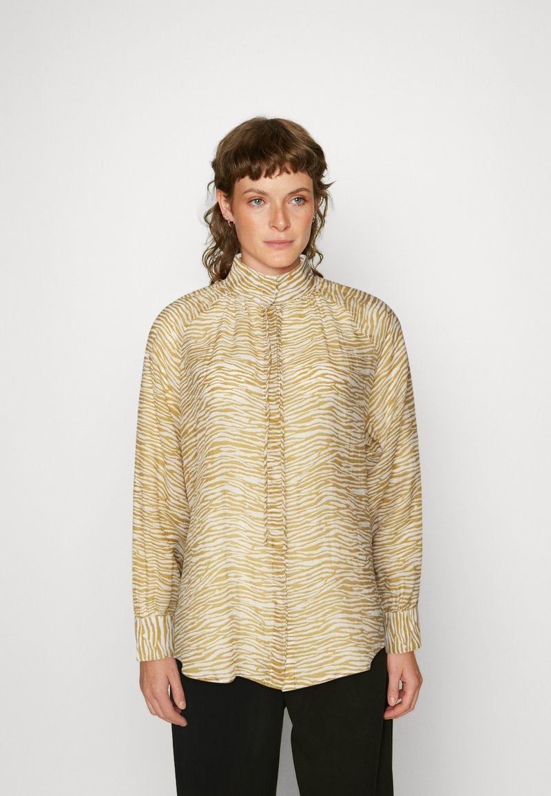 Résumé PHAGO BLOUSE - Skjortebluser - humus/flerfarvet - Zalando.dk