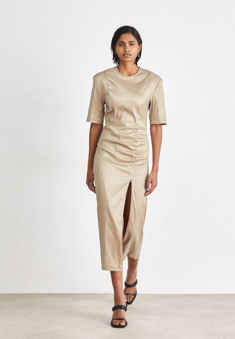 Gestuz LITY DRESS - Robe de soirée - light brown metallic/bronze ...