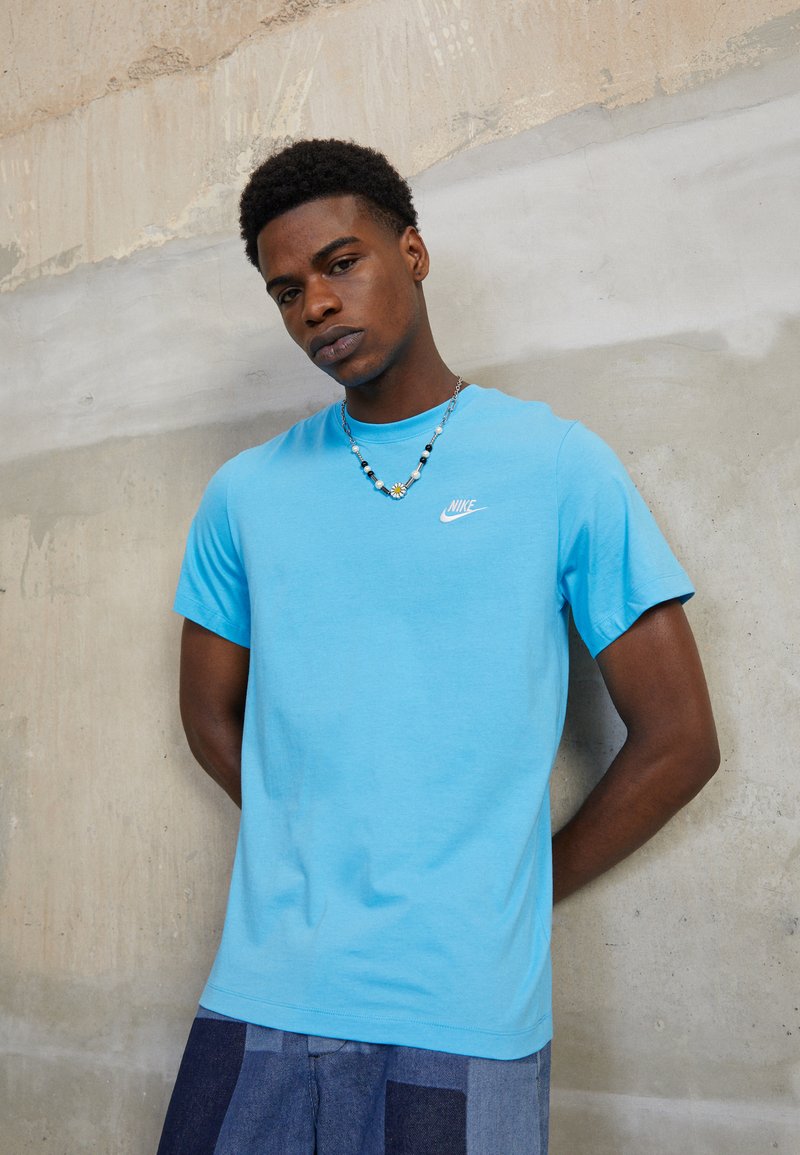 Nike Sportswear Club Tee T Shirt Basic Baltic Blue Blau Zalando At